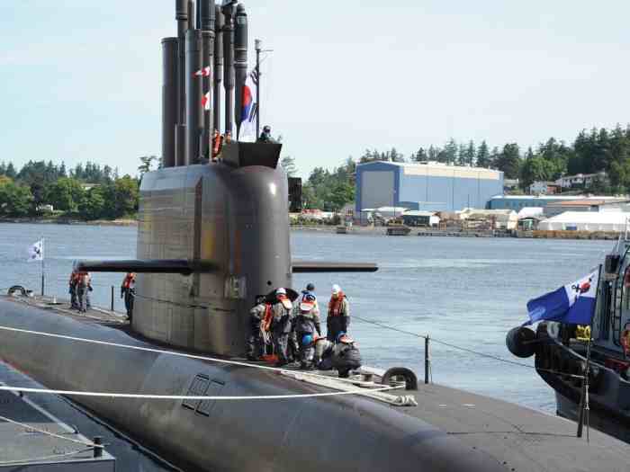 Kapal Selam Korea Selatan KSS-III 'Dosan Ahn Chang-ho' Arungi Pasifik ...