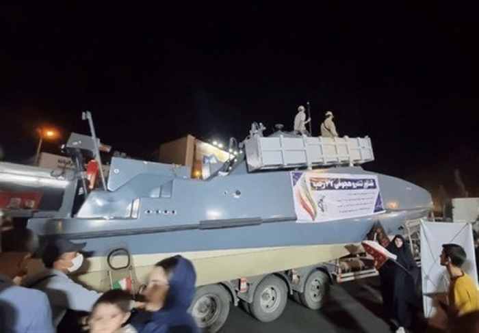 Usung Strategi Armada Nyamuk, Iran Pamer Fast Boat "27 Rajab" Pembawa ...
